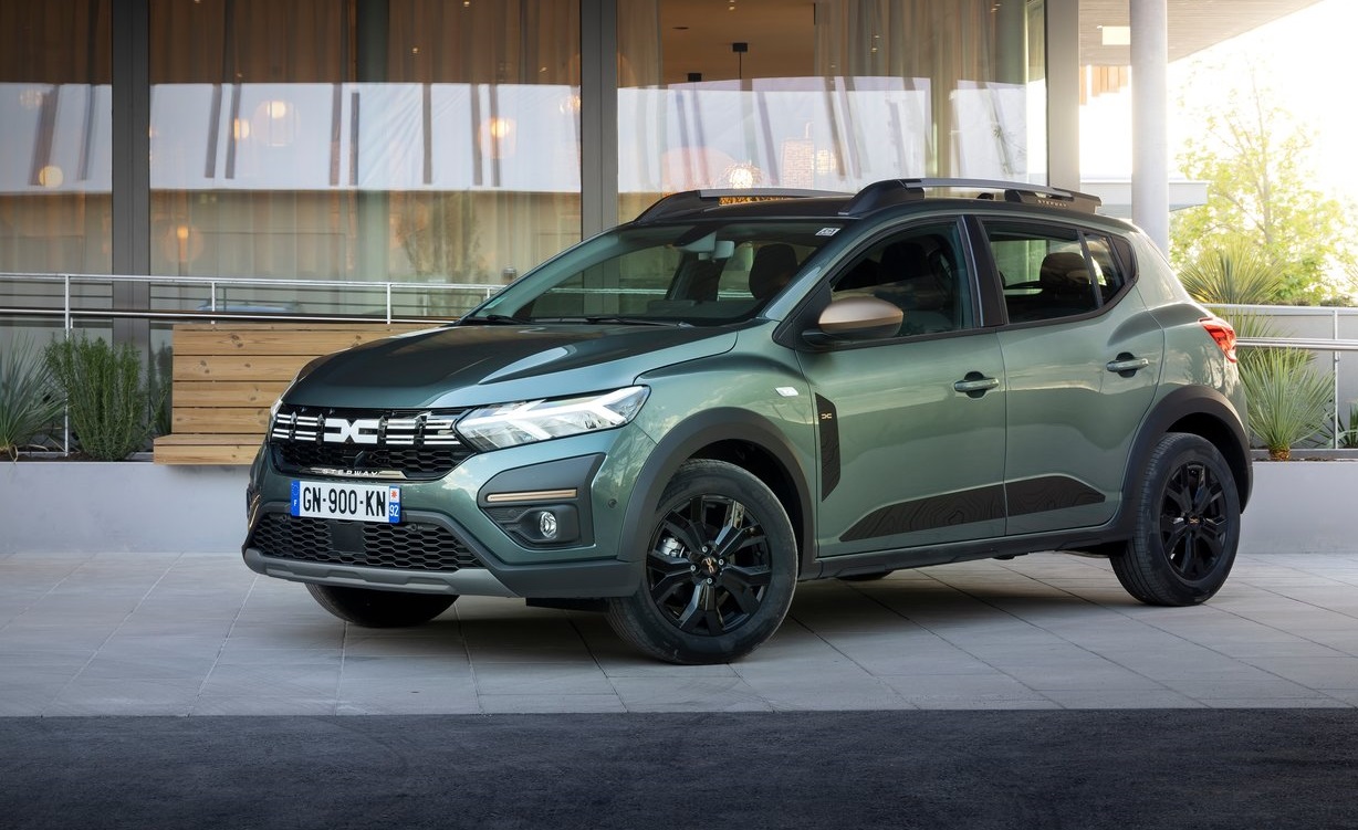 Dacia lucrează la un nou model. Viitorul SUV de segment B va înlocui ...