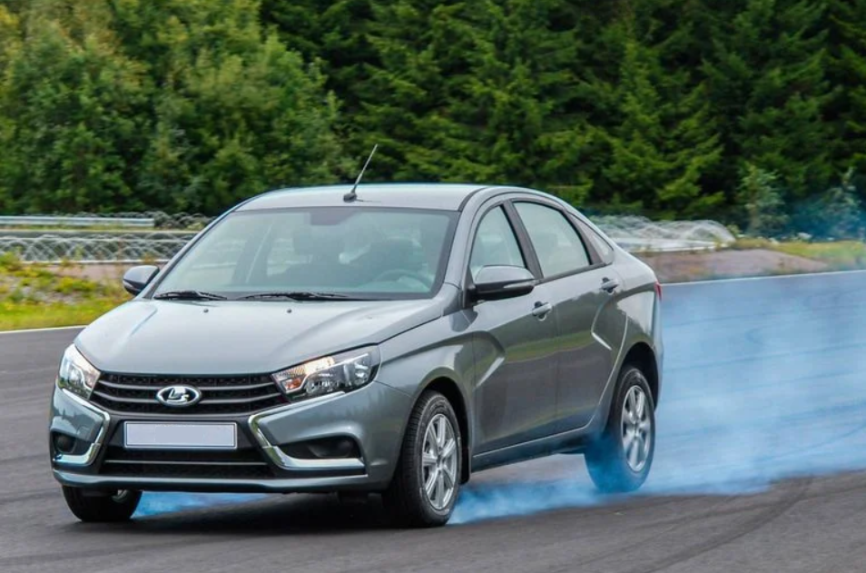 Frâna de motor vs. frâna clasică: Diferențe esențiale și când e ...