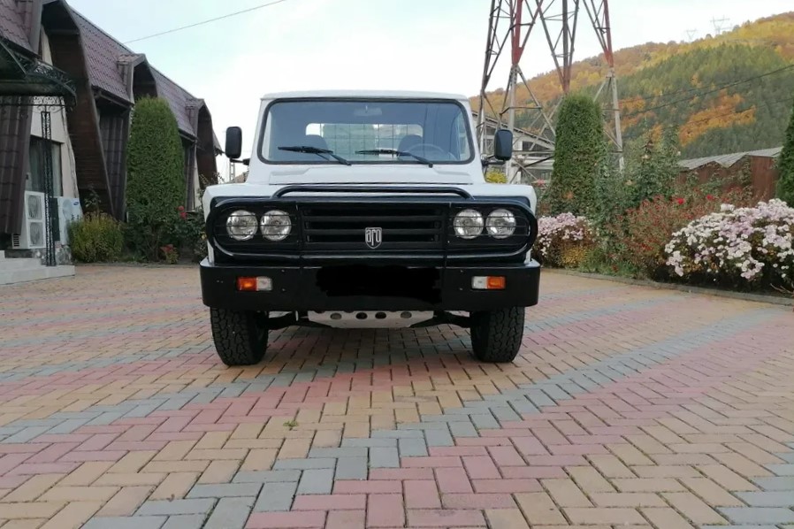 Unul dintre ultimele automobile ARO fabricate se vinde pe OLX. Mașina ...