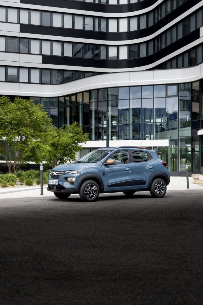 Noua Dacia Spring ar putea fi lansată în această iarnă. La ce schimbări ...