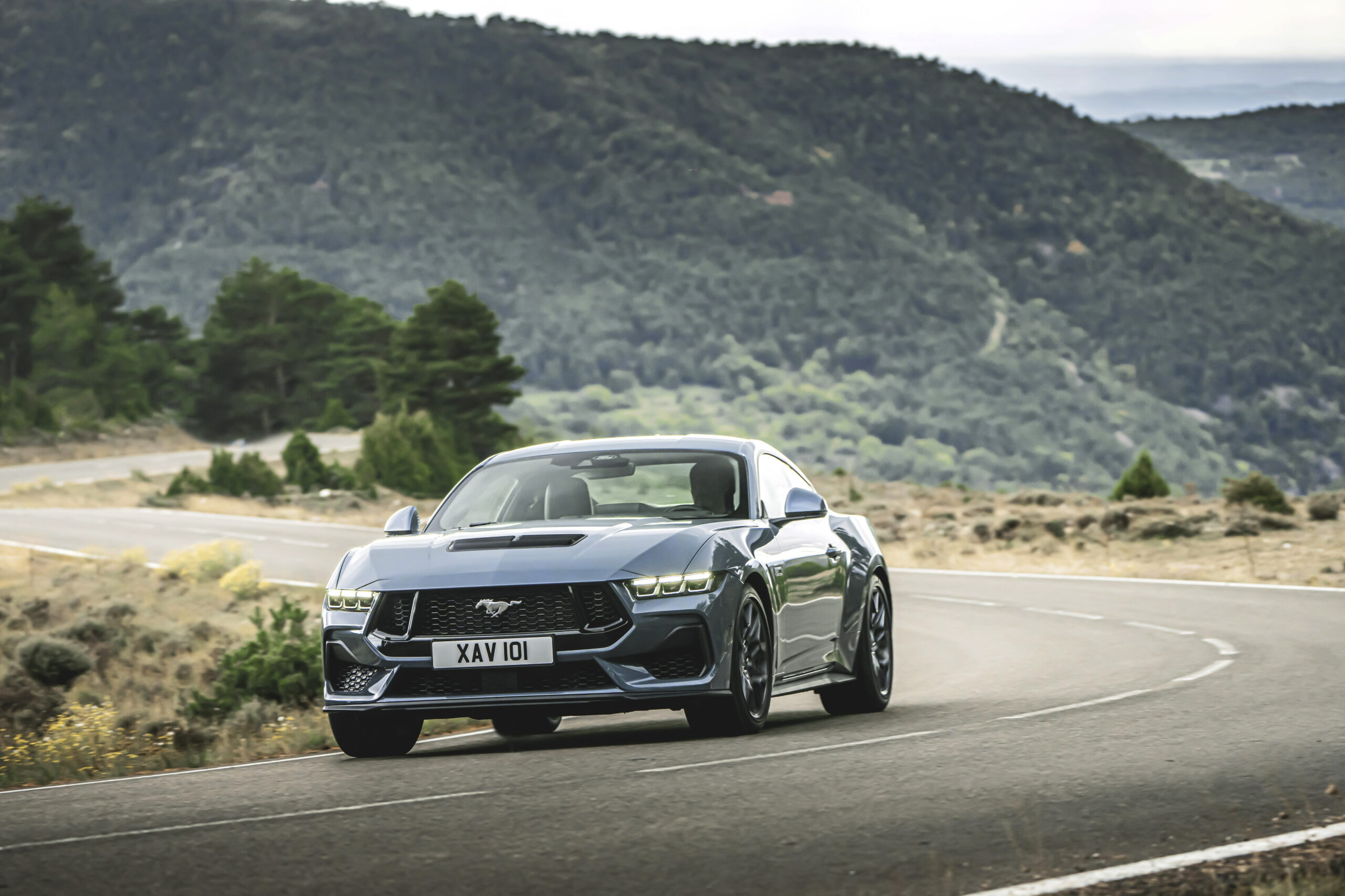 Noul Ford Mustang este disponibil acum și în Europa. Cât costă sportiva ...