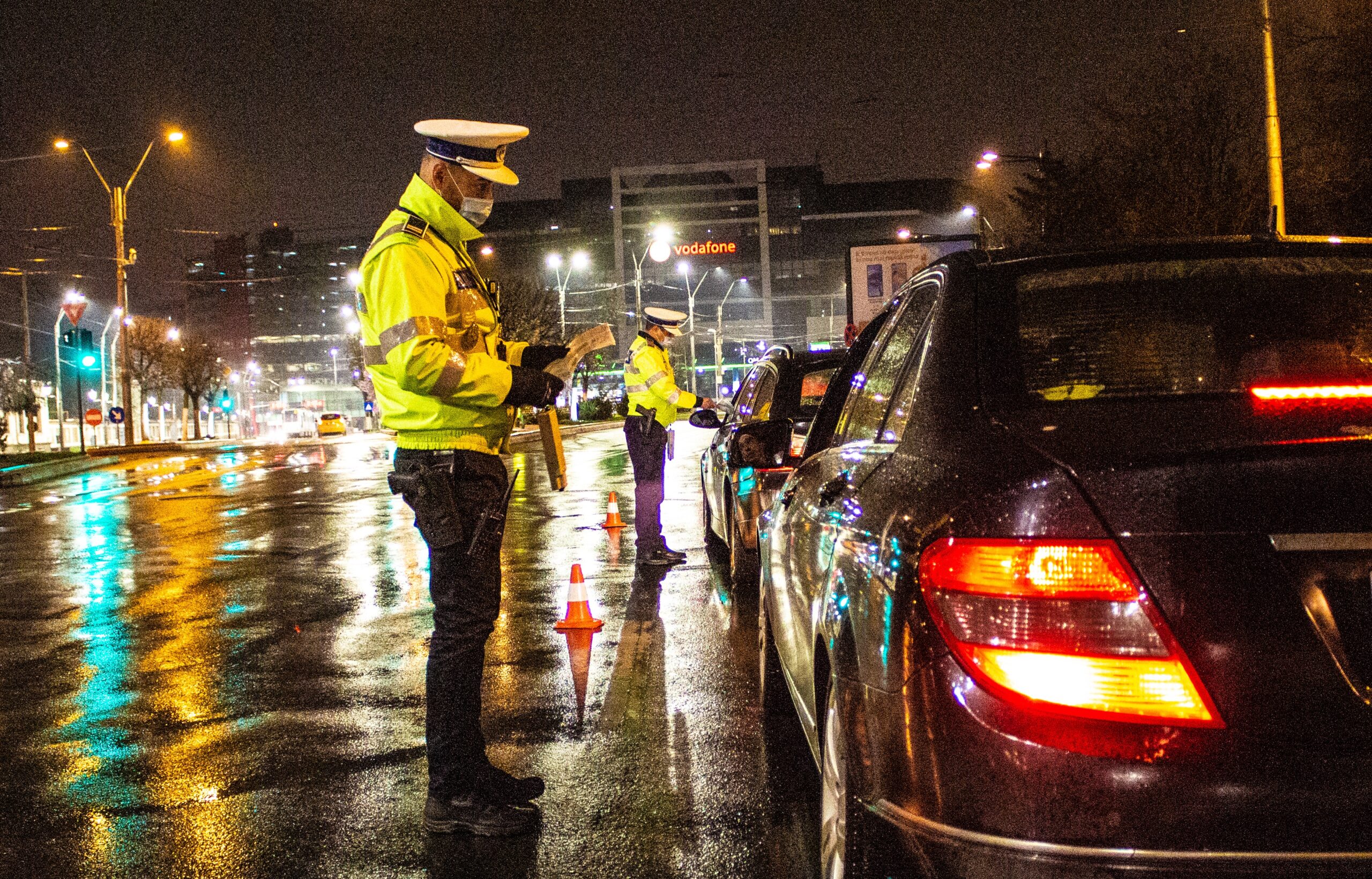 2024: Ce drepturi are șoferul când e oprit în trafic de poliție. Ce ...