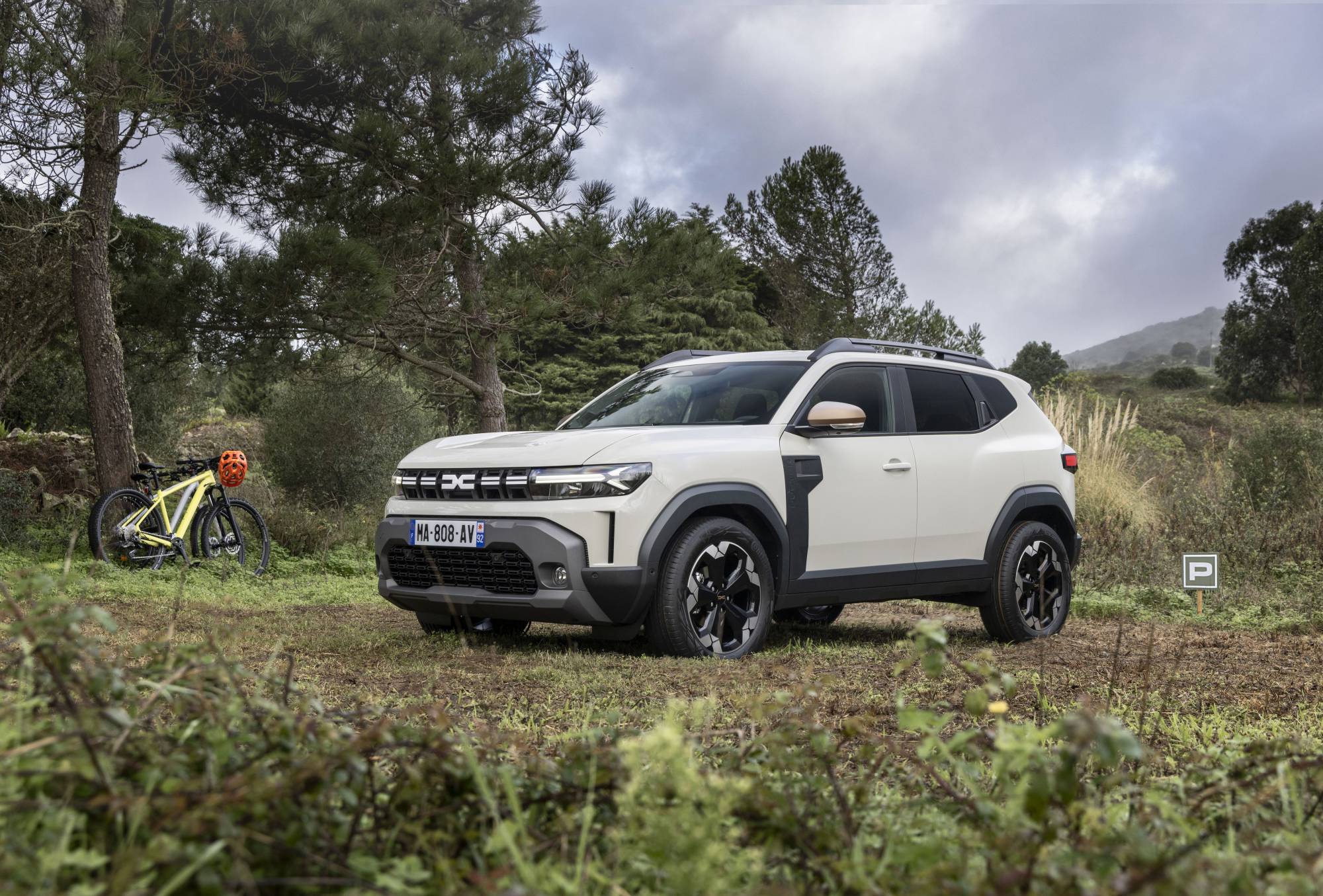 Noua Dacia Duster poate fi comandată în România. Prețurile pornesc de ...
