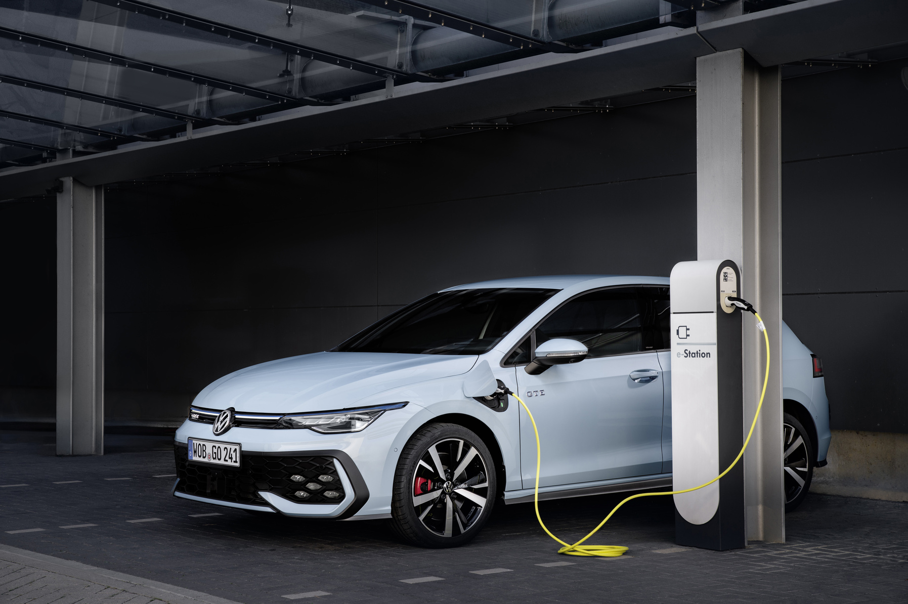 Volkswagen Golf primește noi motorizări PHEV cu până 272 CP și peste ...