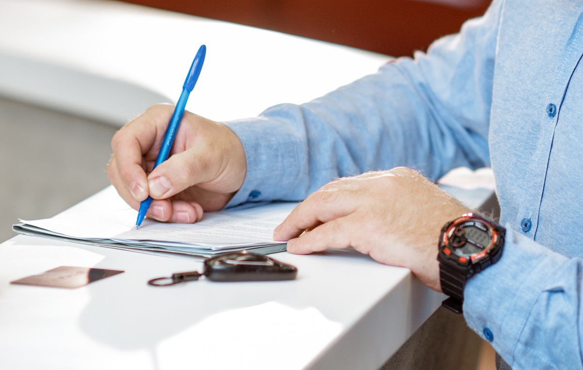 Ce faci dacă pierzi cartea de identitate a mașinii? Se poate obține un ...