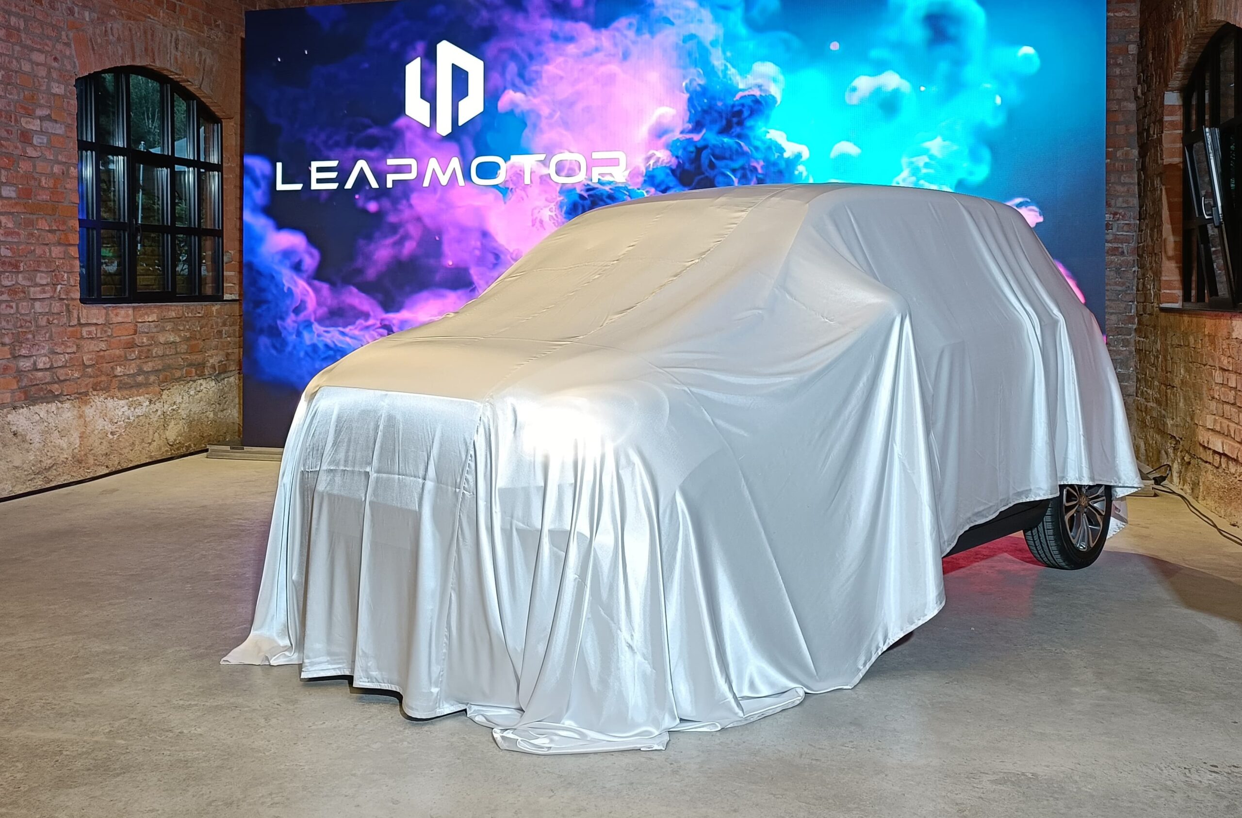 Leapmotor (grupul Stellantis) debutează în România. Cât costă rivalul ...