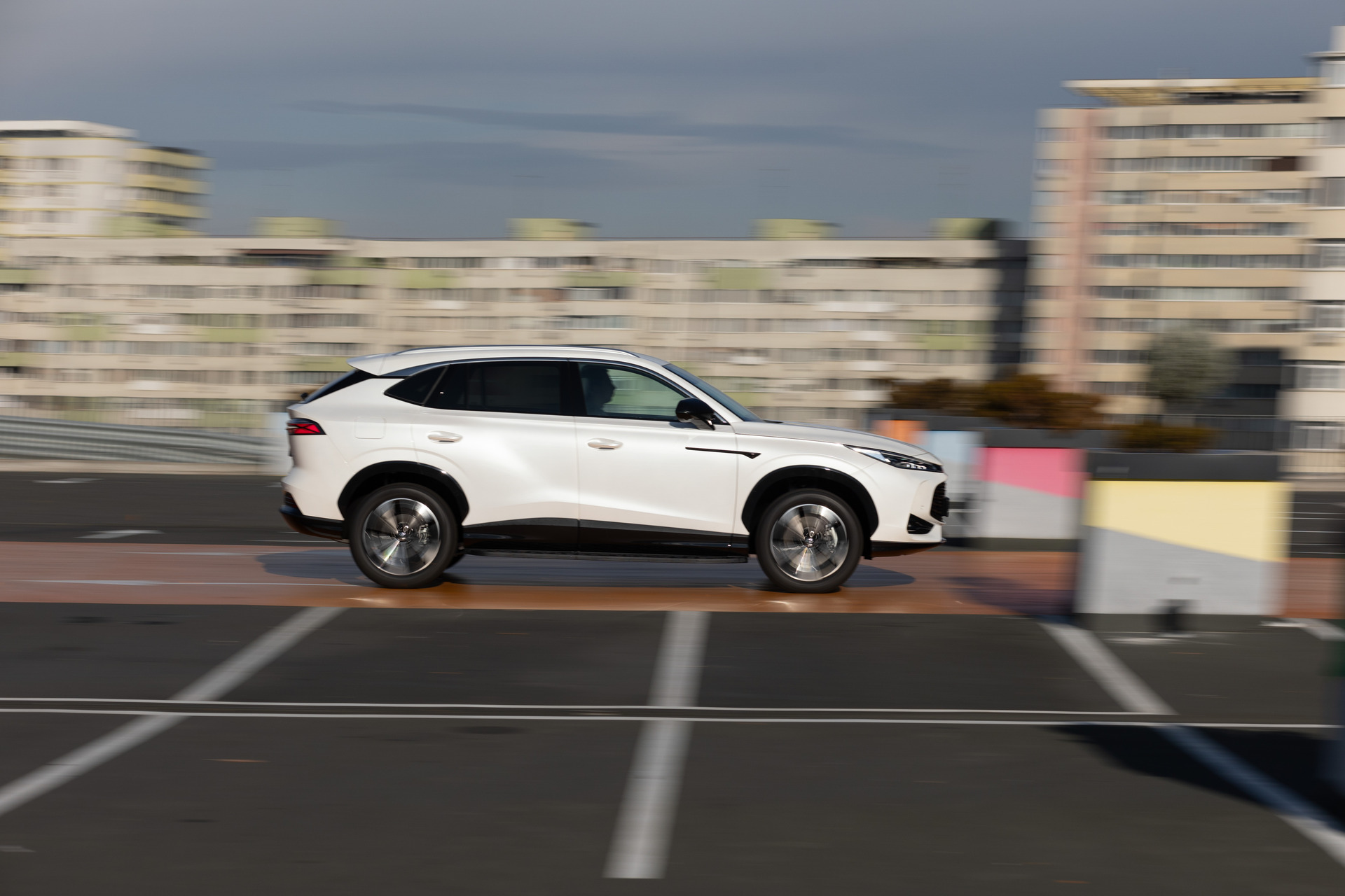 Test Drive cu noul MG EHS - PHEV-ul revine cu mai multe dotări și peste ...