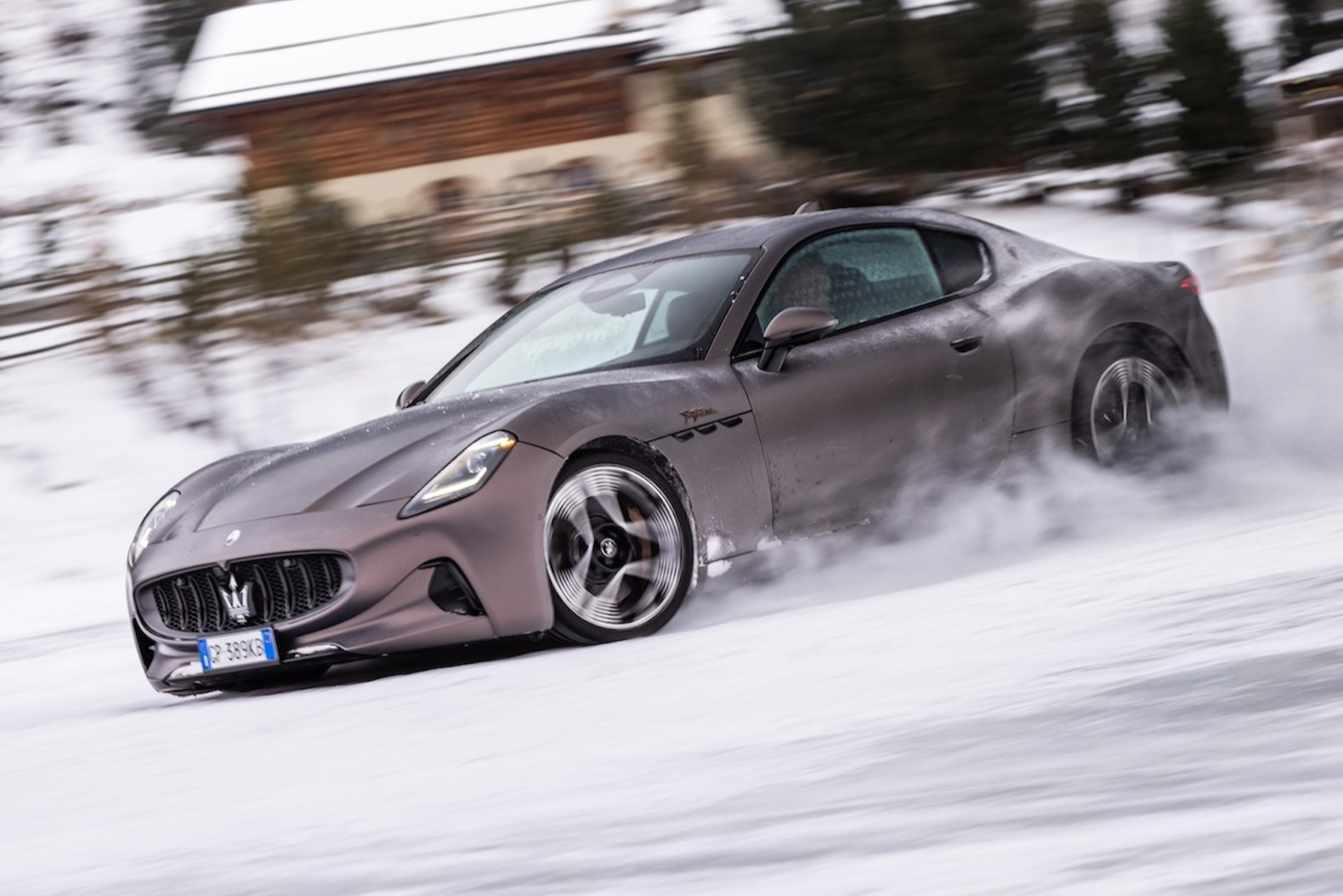Maserati „sparge gheața” în Elveția cu ajutorul noului GranTurismo - FOTO