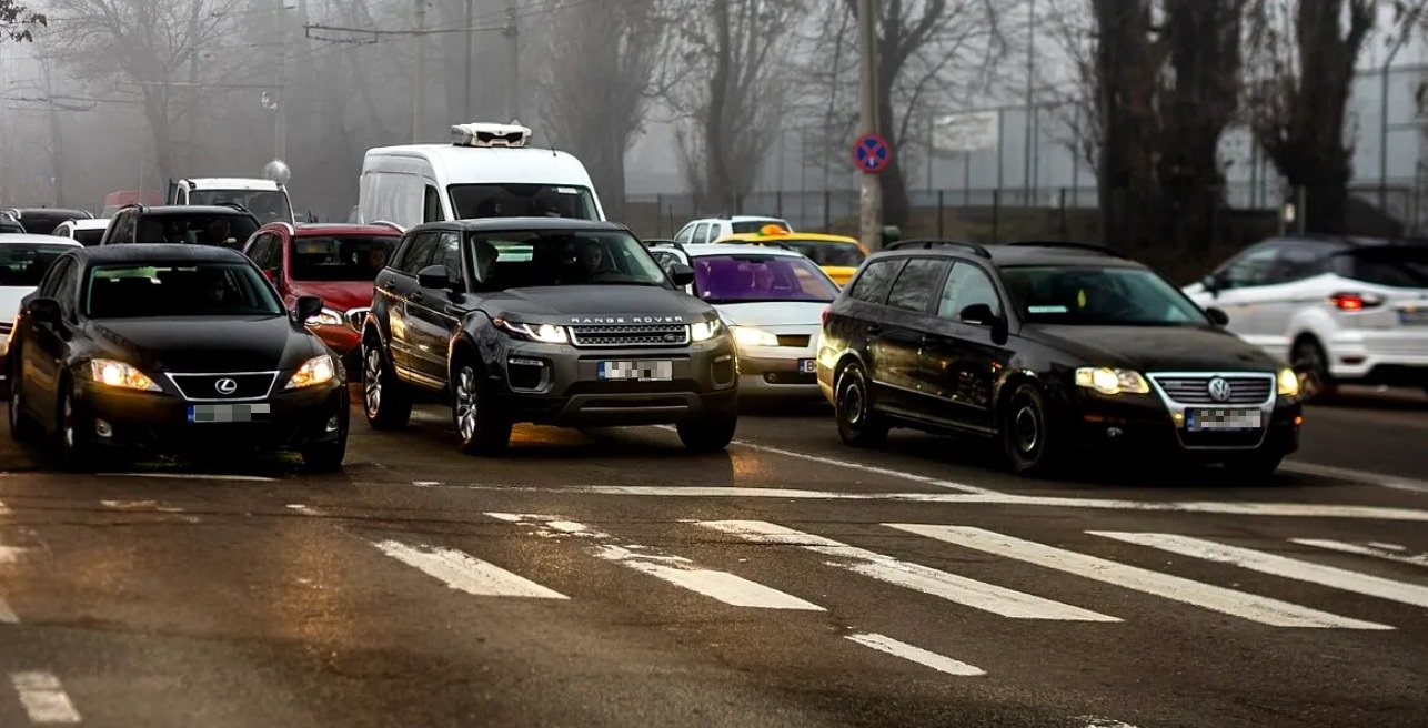 Primul anunț oficial despre taxa de poluare: Se introduce din 2026 ...