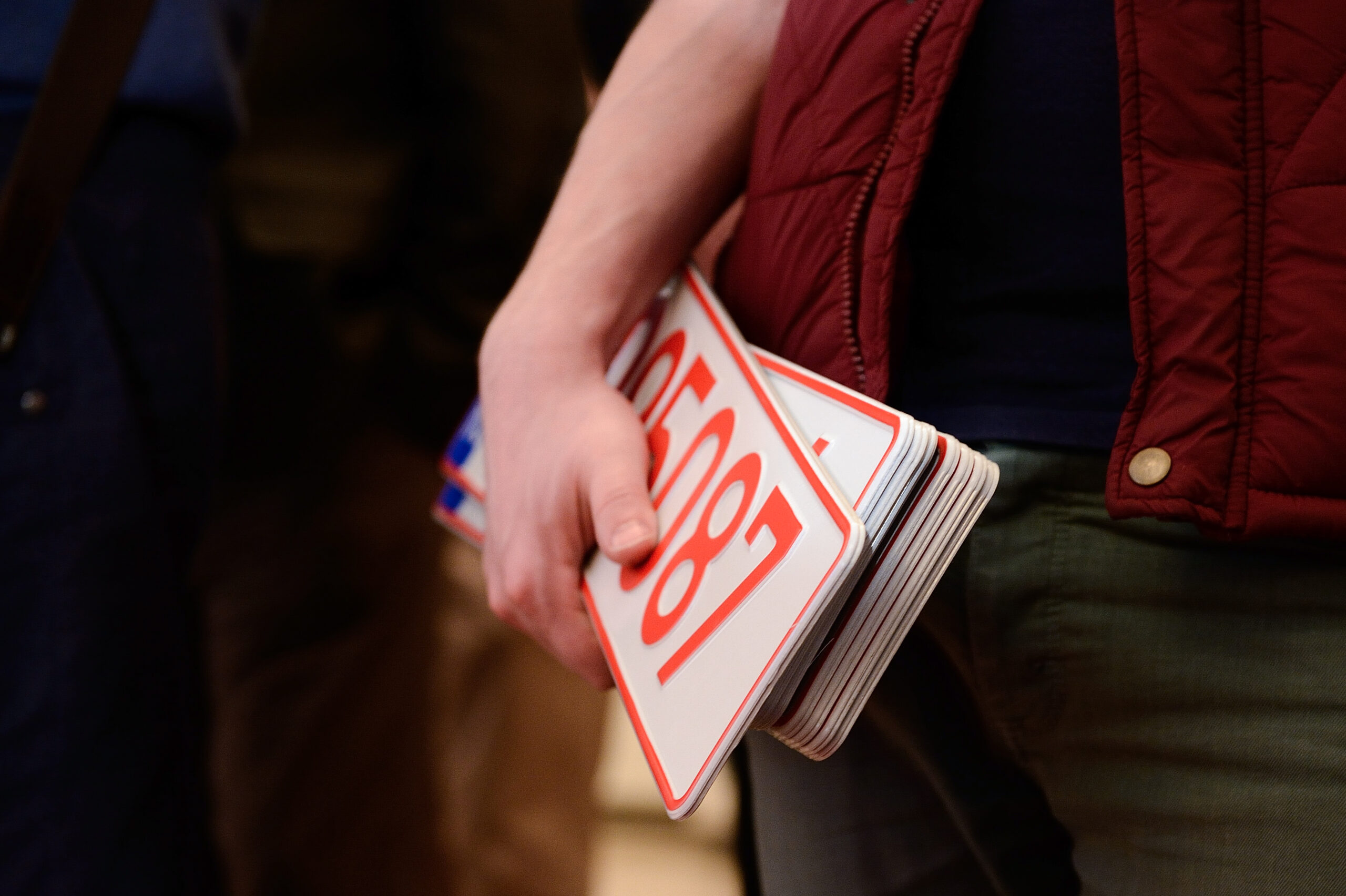 2025: Îți trebuie rovinietă dacă ai numere roșii? Ce stabilește noul ...