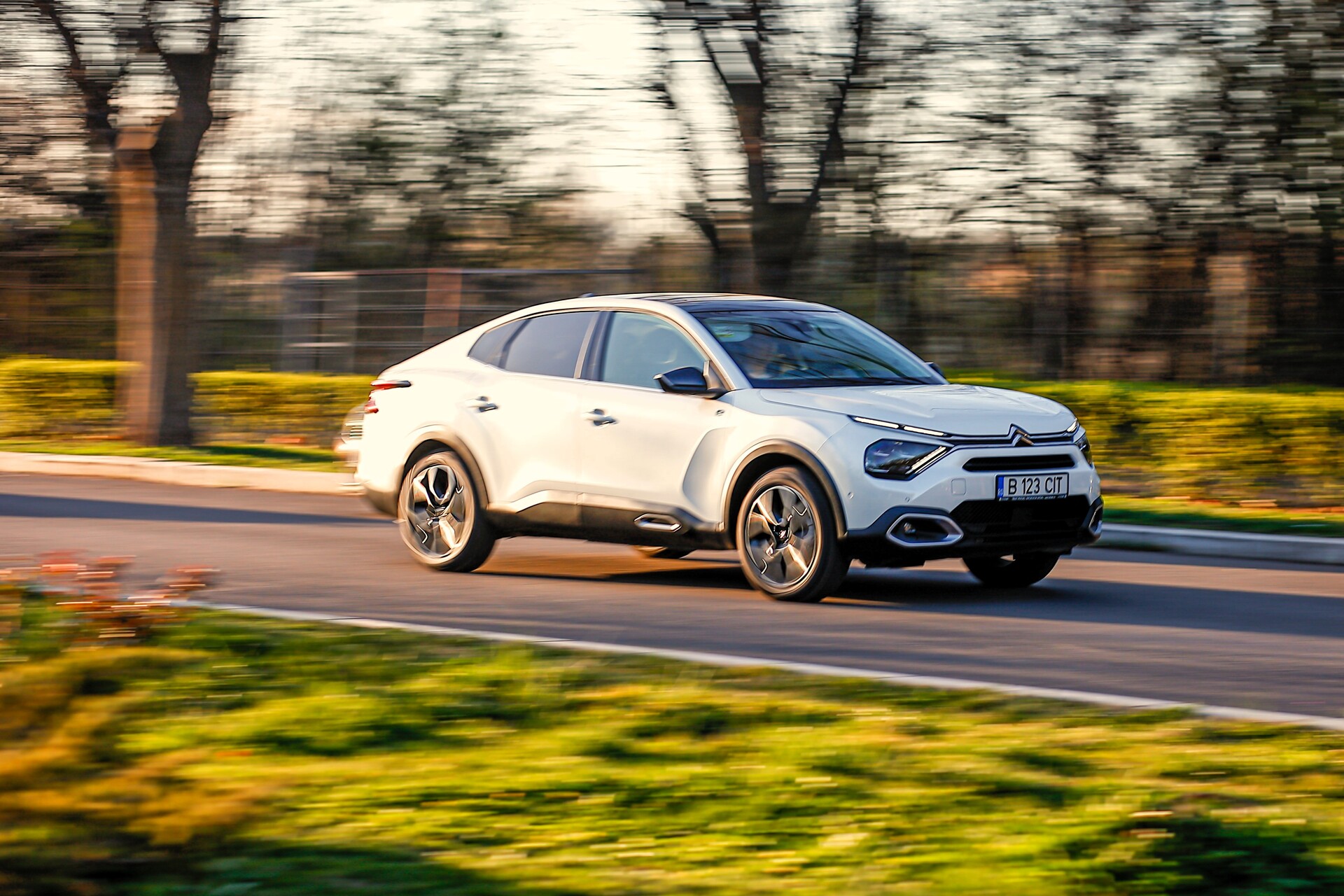 Test Drive Citroën e-C4 X: Confort cu zero emisii