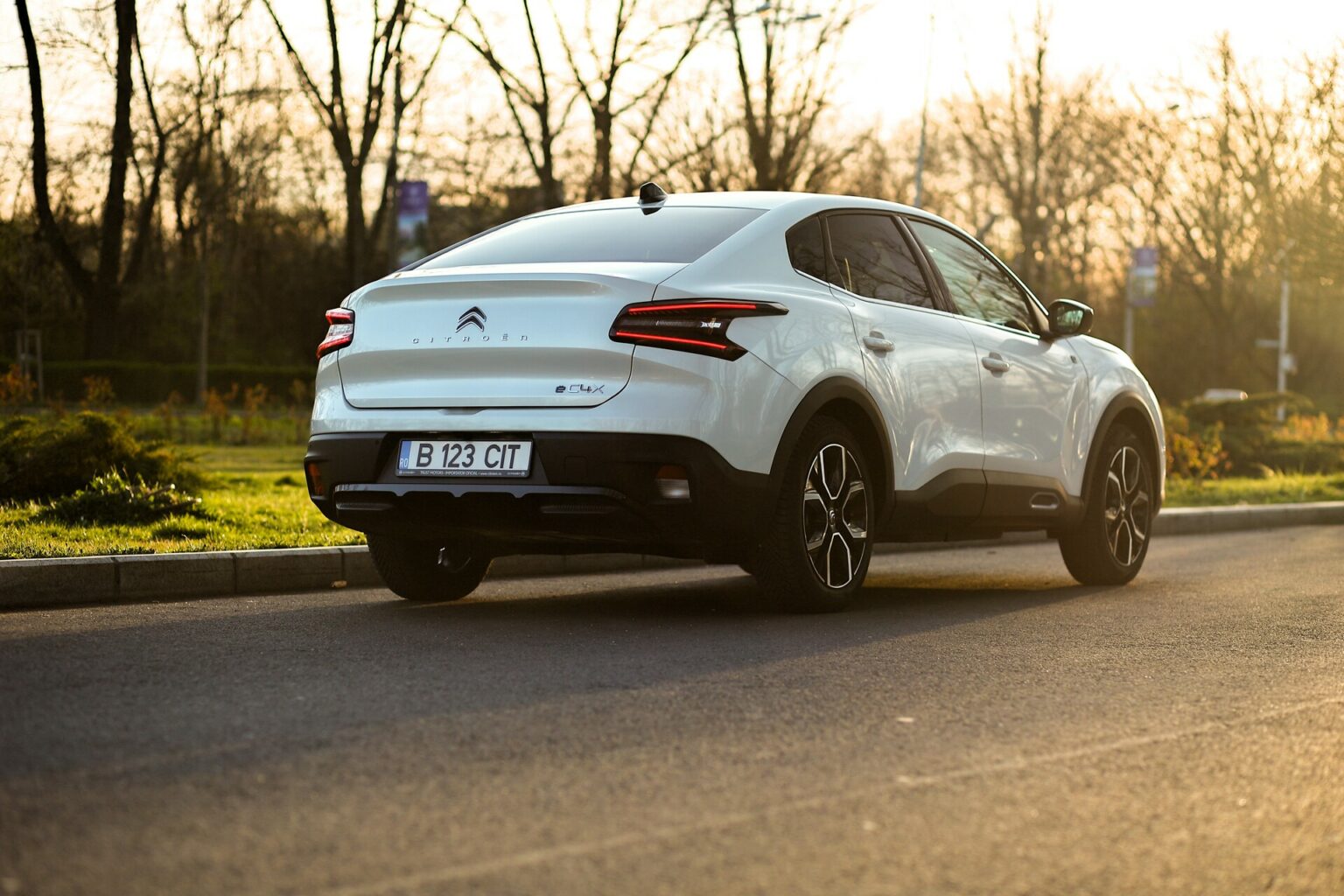 Test Drive Citroën e-C4 X: Confort cu zero emisii