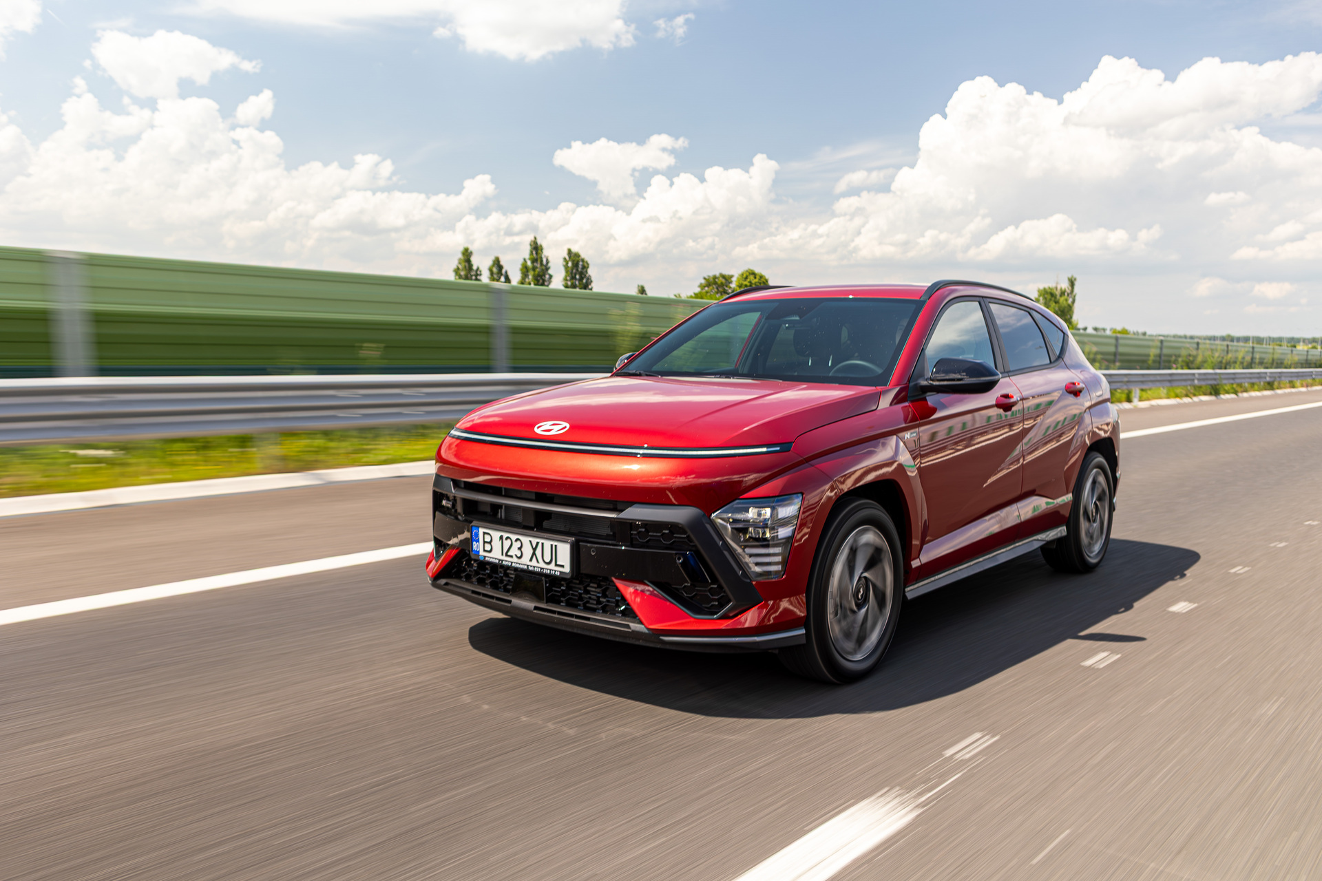 Test Drive Hyundai Kona N-Line - Un plus de agresivitate fără ...