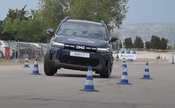 Teste de manevrabilitate cu Dacia Bigster. Cum s-a comportat SUV-ul de ...