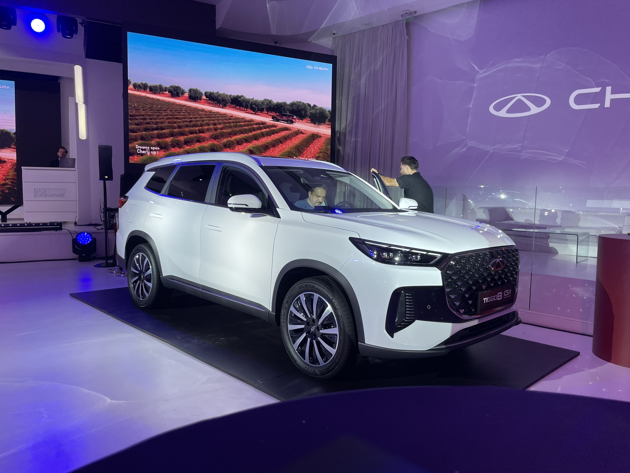 Marca Chery se lansează în România. SUV-urile Tiggo 7 și Tiggo 8 sunt primele modele disponibile