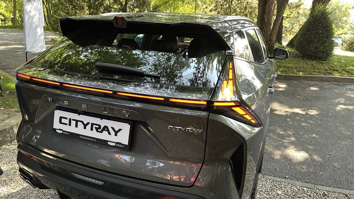 Geely a lansat oficial SUV-ul compact Cityray în România: prețuri și ...