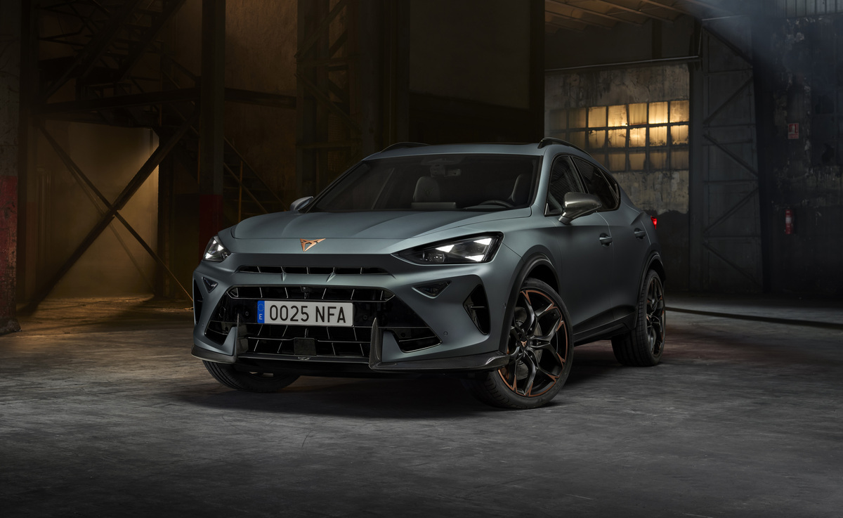 Cupra Formentor VZ5 revine în cinci cilindri: Reia lupta cu modele precum GLA 45 AMG și X2 M35i