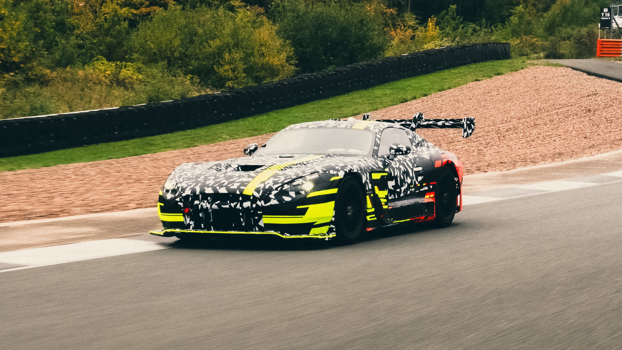 Mercedes-AMG GT Track Sport Concept: Primele imagini cu cel mai nou ...