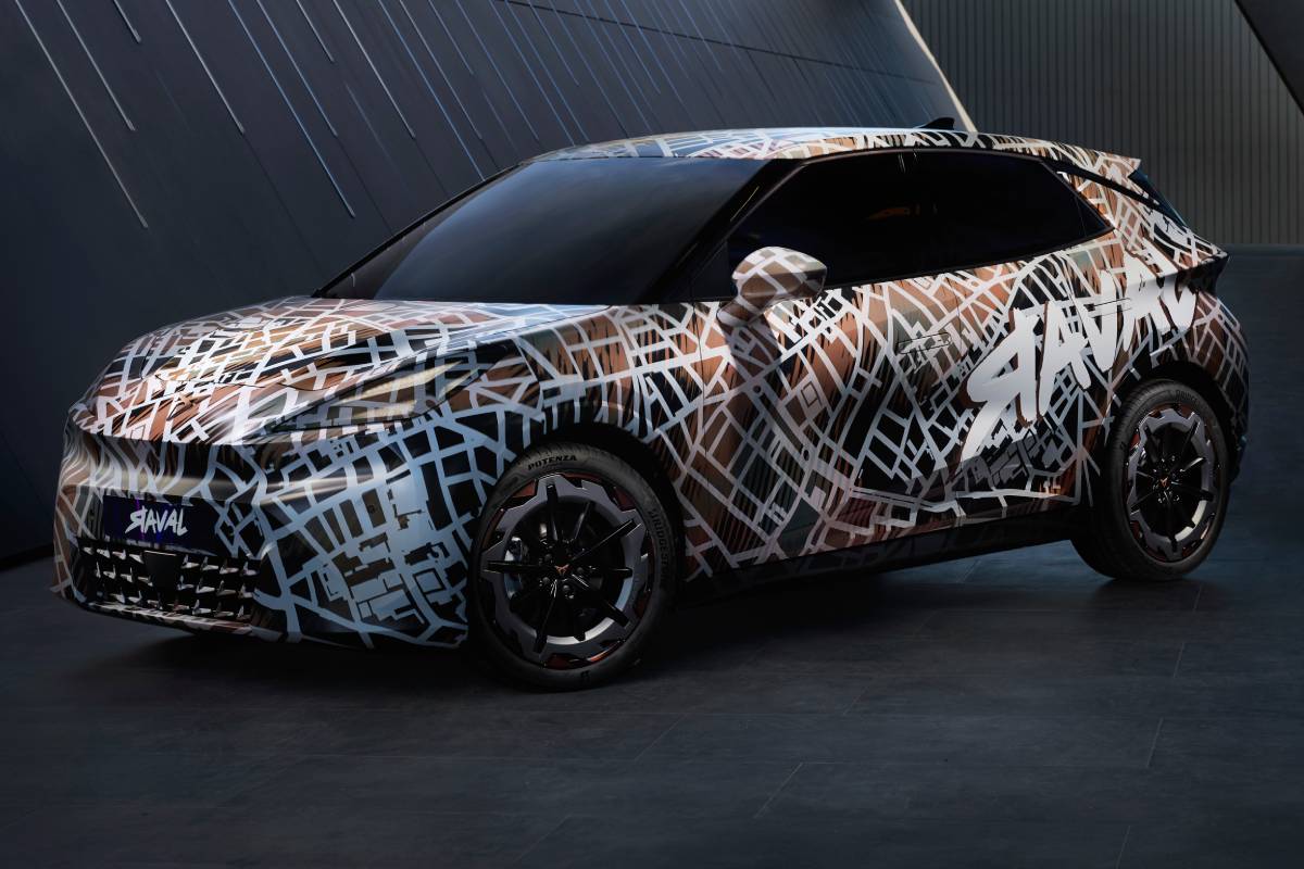 Noua Cupra Raval: electrică de oraș accesibilă, cu preț de 26.000 Euro ...