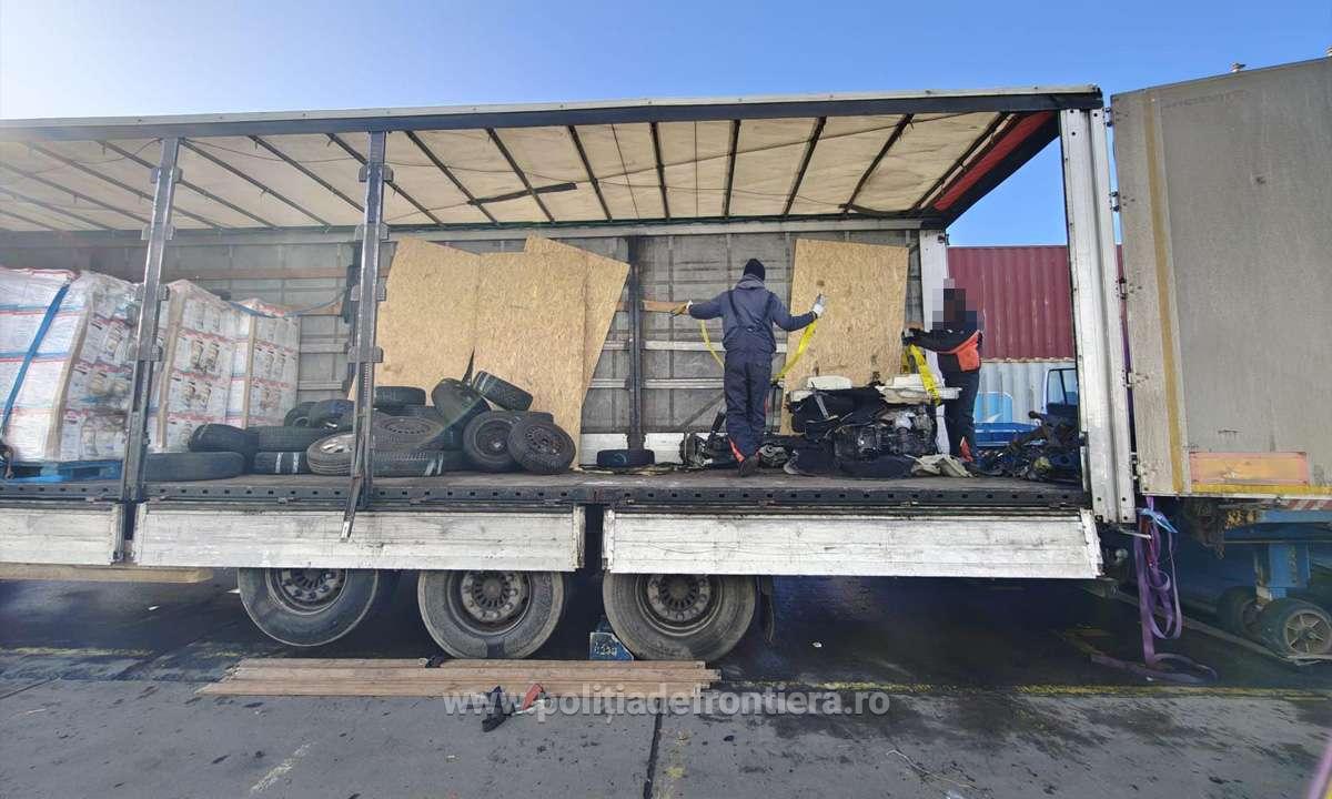 Polițiștii de Frontieră au descoperit trei mașini furate și dezmembrate ...