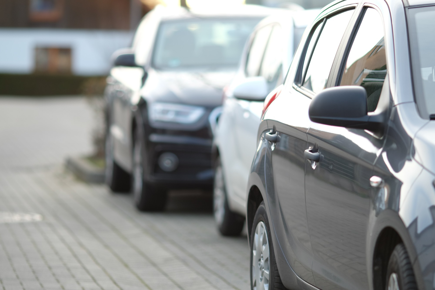 2026: Impozit auto de aproape 3.000 de lei pentru o mașină hibrid. În ...