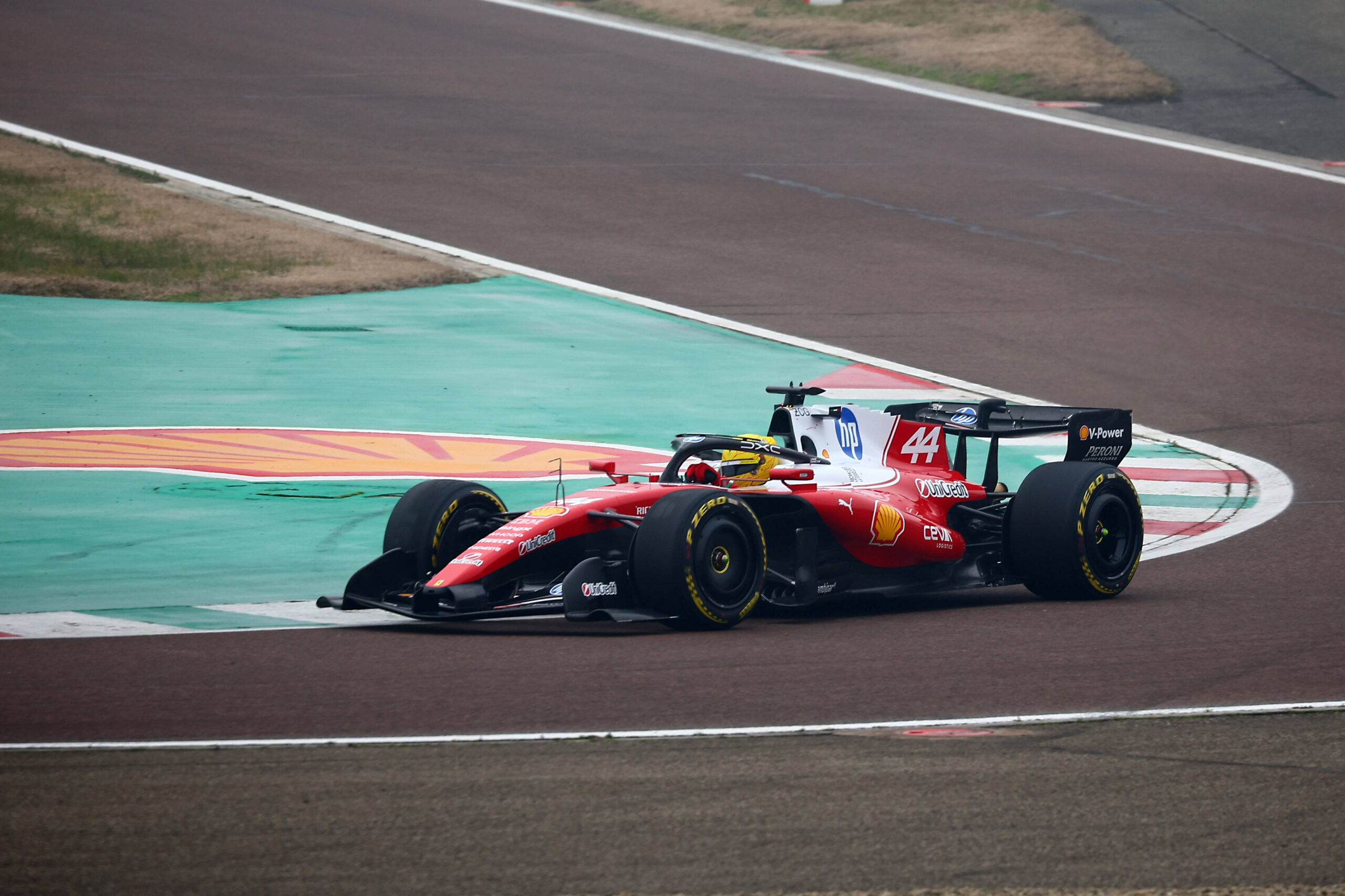 Motivul adevărat pentru care Hamilton s-a oprit pe circuit în timpul ...