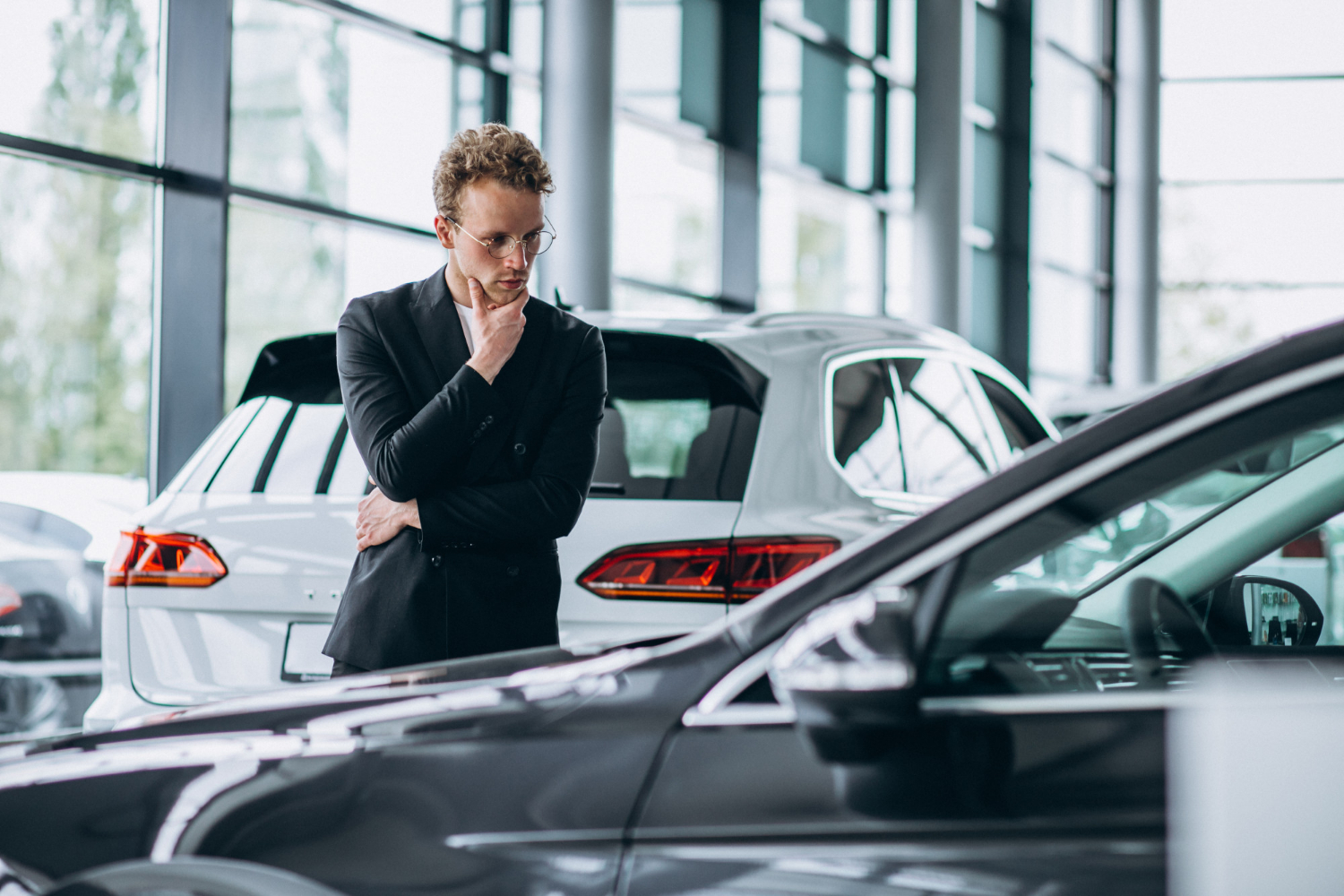 Renault, VW și Stellantis cer reguli dure împotriva mașinilor din China