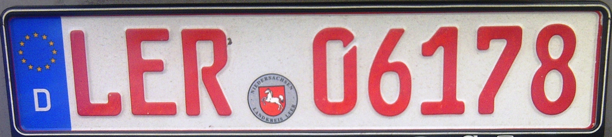 Cei care aduc maşini din Germania cu numere necorespunzătoare riscă ...