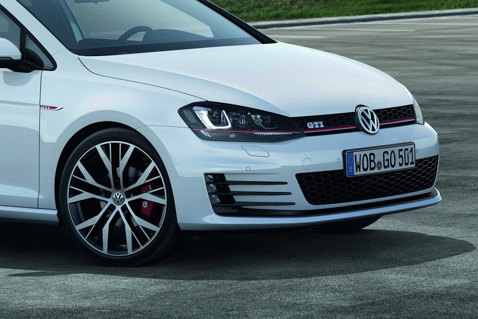 Volkswagen Golf 7 GTI: imagini şi informaţii oficiale