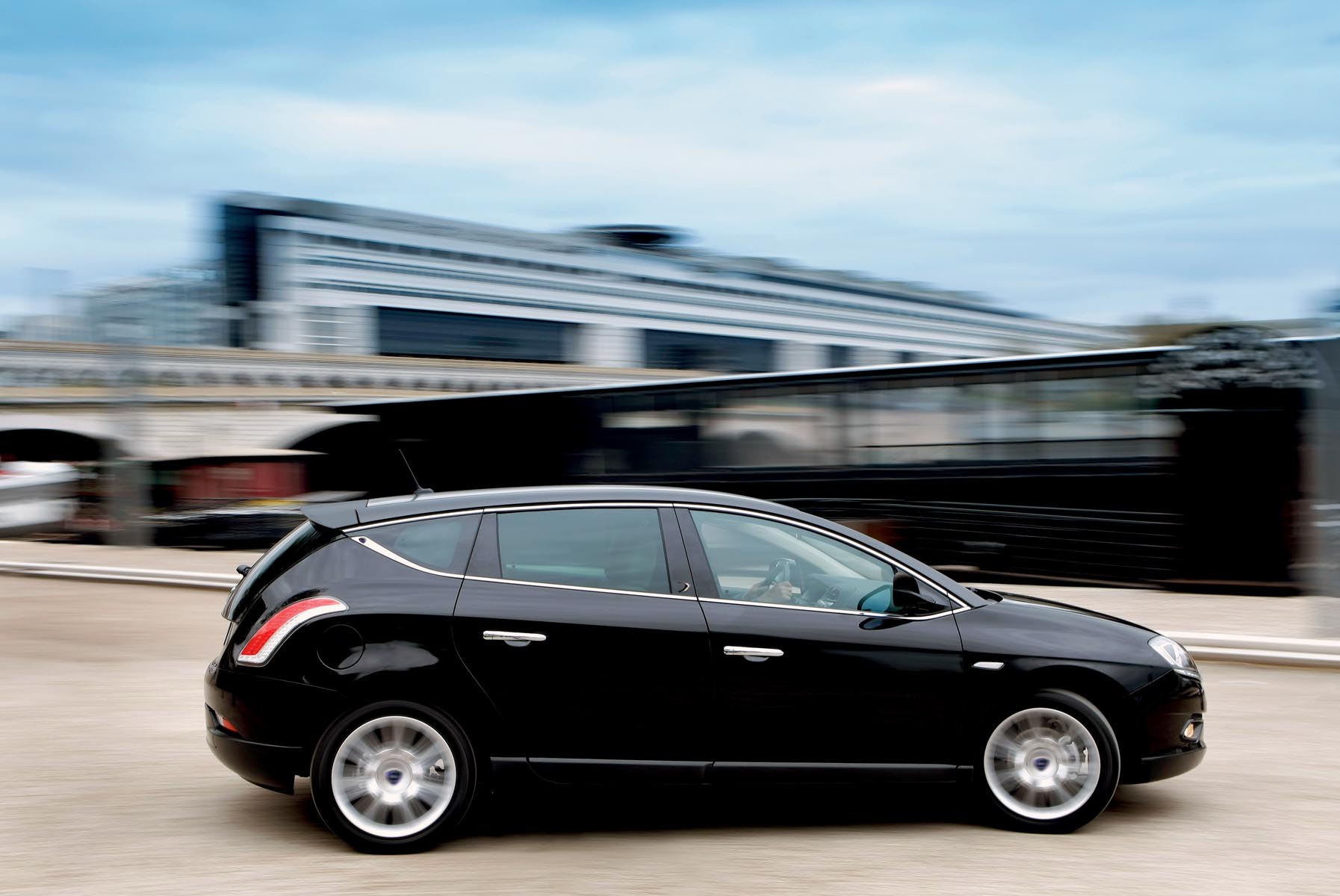 Lancia Delta - oficial