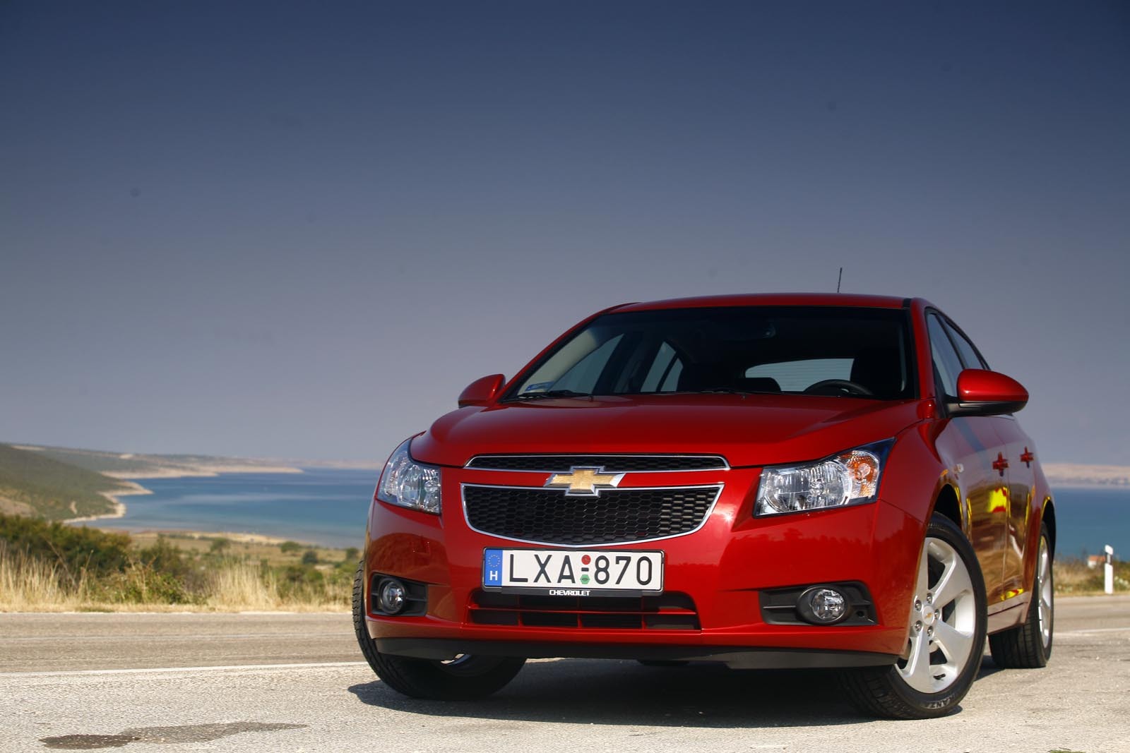 Primul contact cu versiunea Chevrolet Cruze hatchback