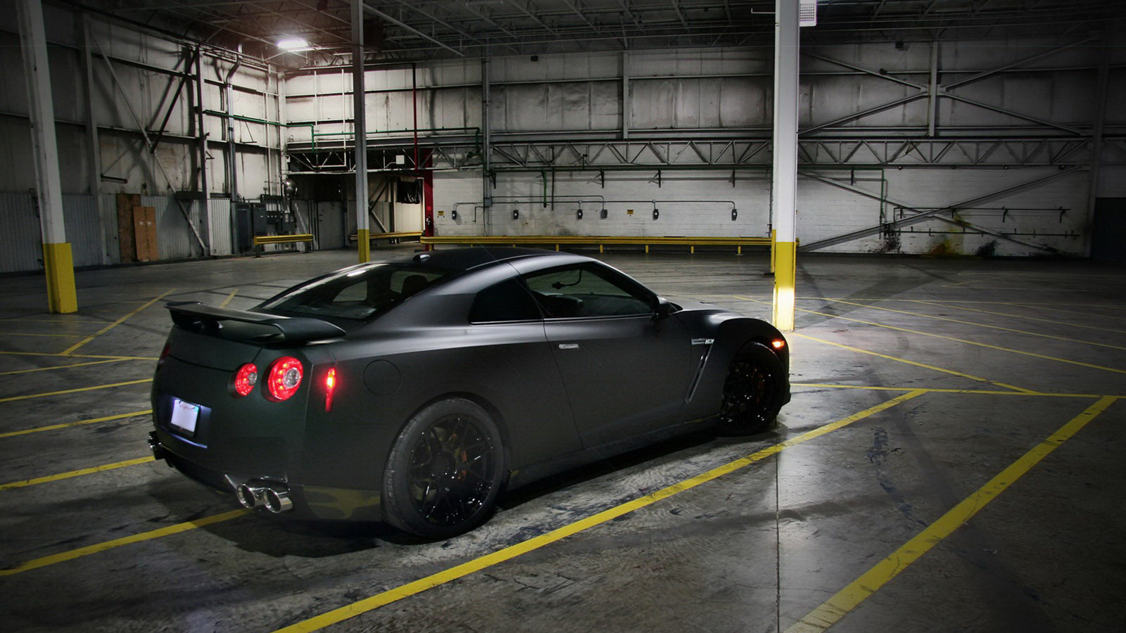 Înger şi demon - Nissan GTR Ultimate Street Edition